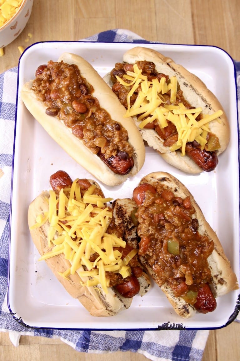 Chili Dogs - Out Grilling